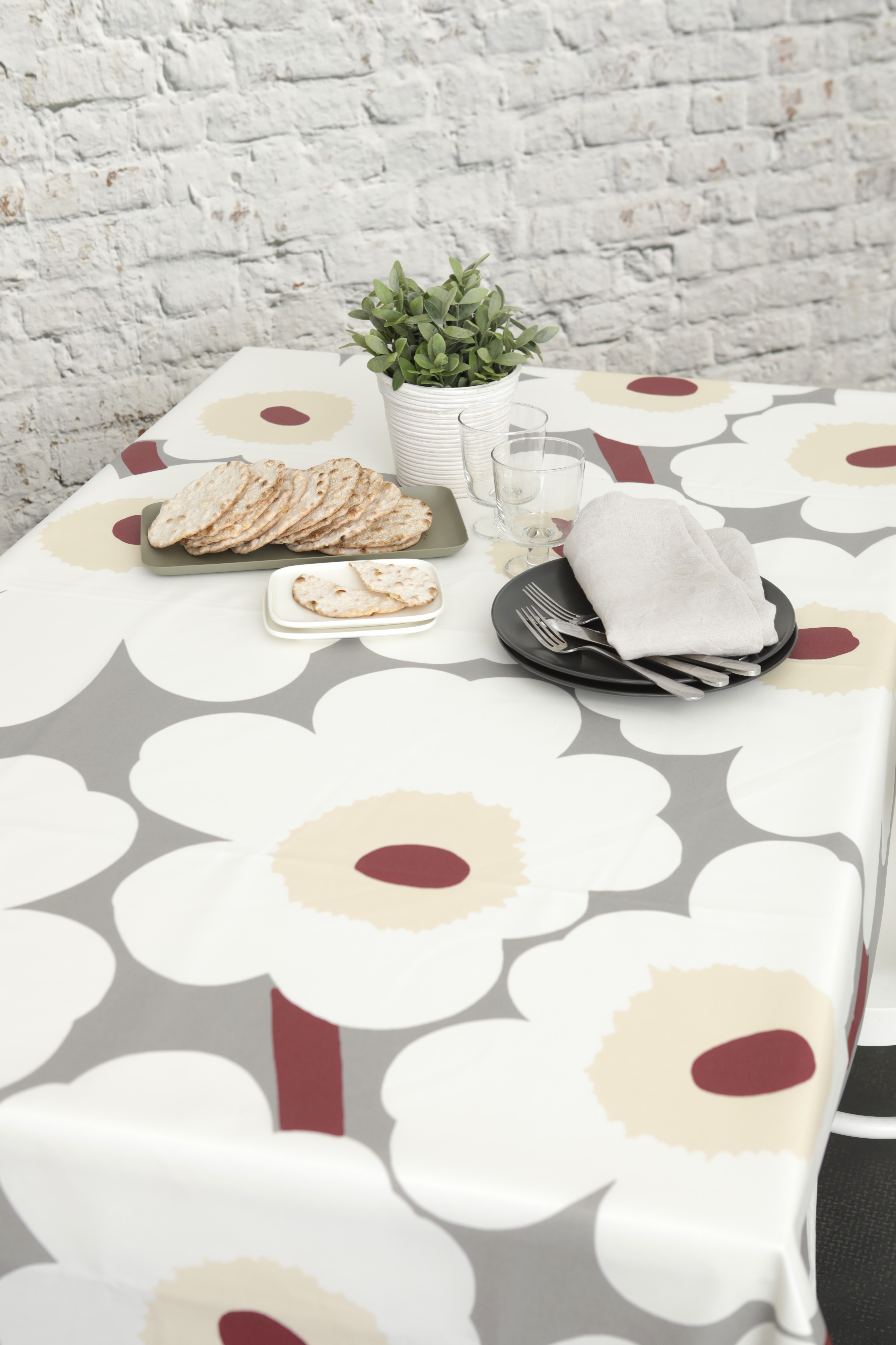 Marimekko - UNIKKO -akryylipinnoitettu puuvilla harmaa - Eurokangas